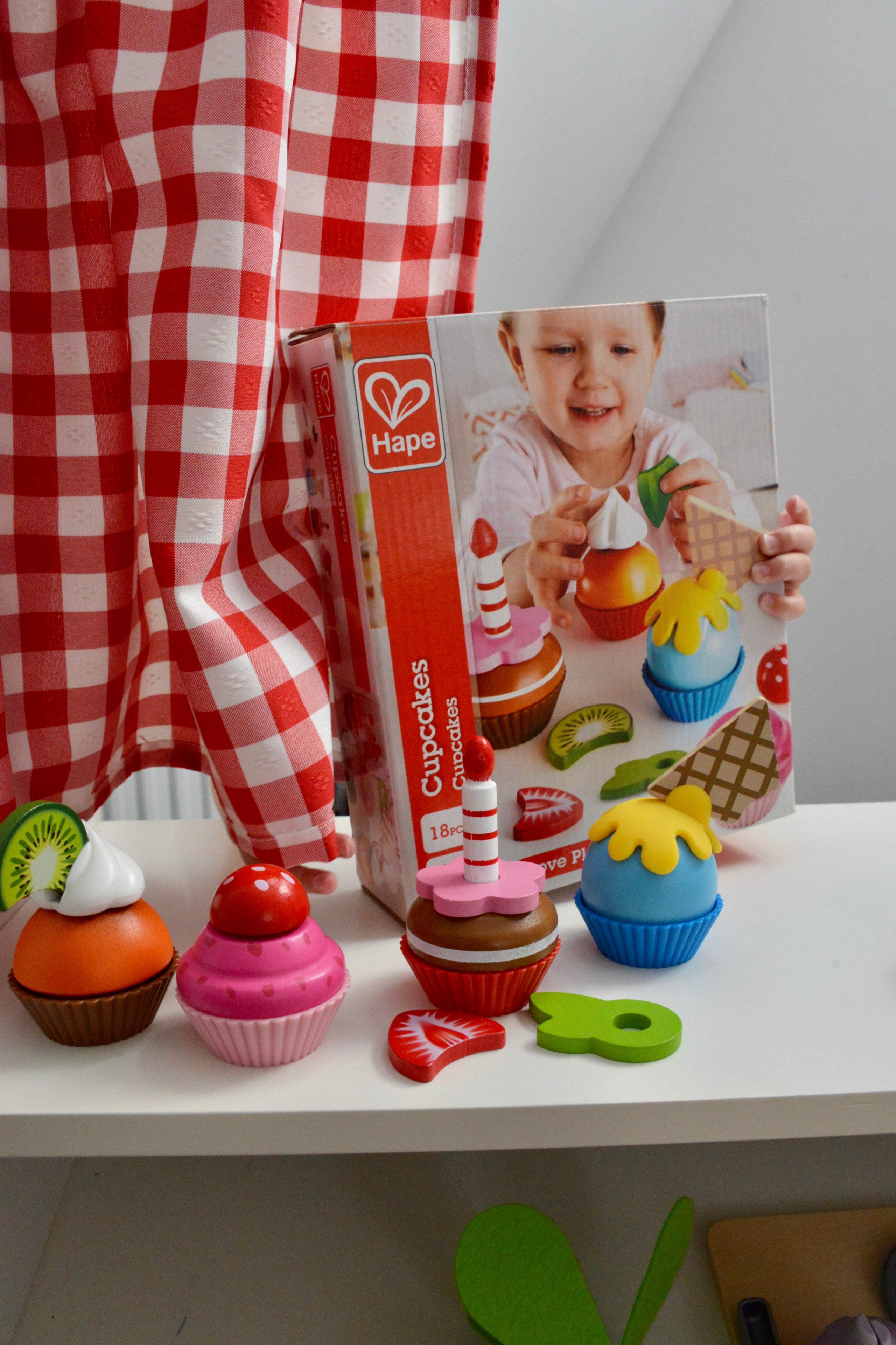 Hape Food Cupcakes