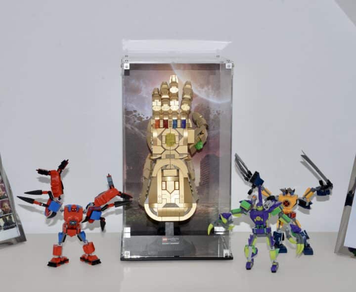 LEGO-infinity-gauntlet-display-case-2