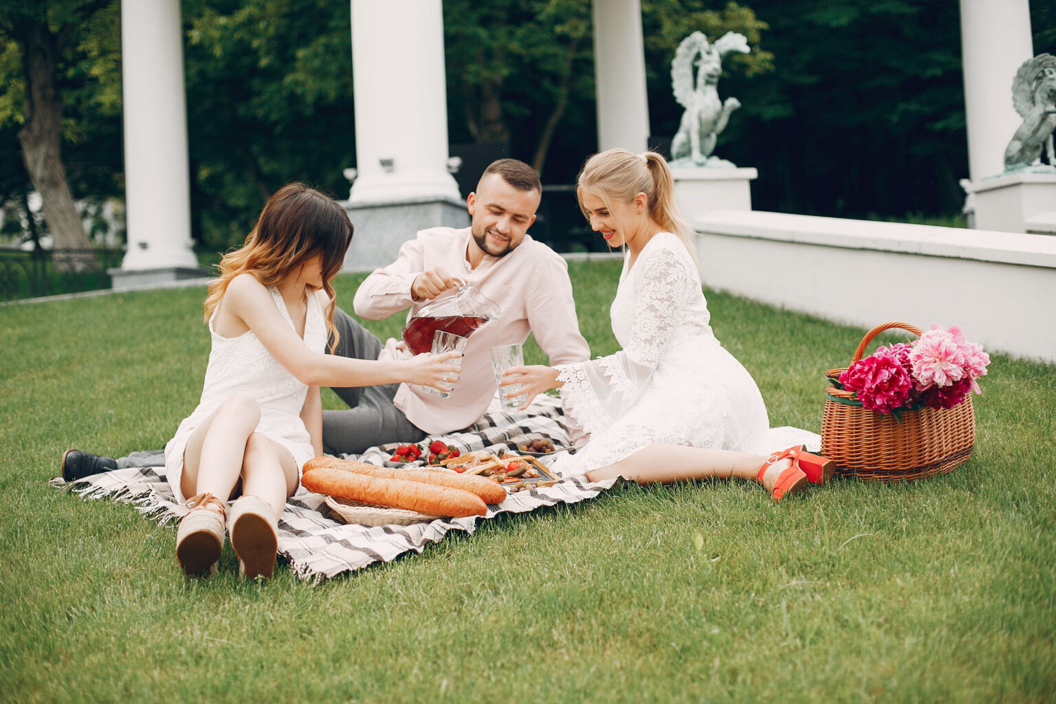 How to Plan an Indoor Picnic with Your Family
